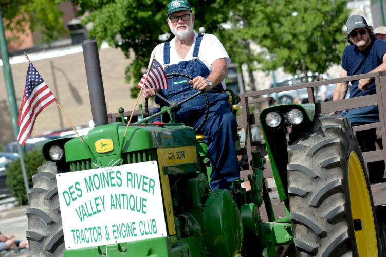 Parade009 | News, Sports, Jobs - Messenger News